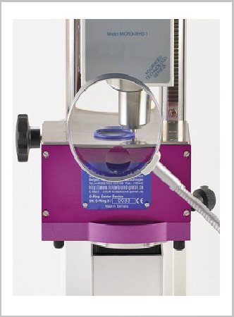 O-ring center device for Micro IRHD hardness systems